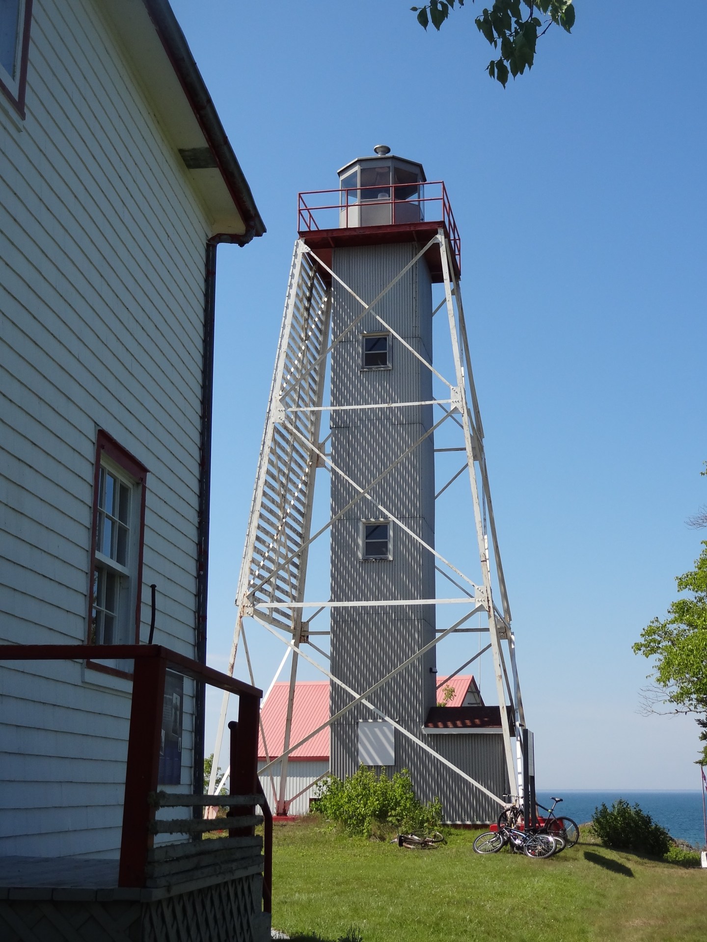 Exploring Prophyry Island Lighthouse | Marie's Meanderings